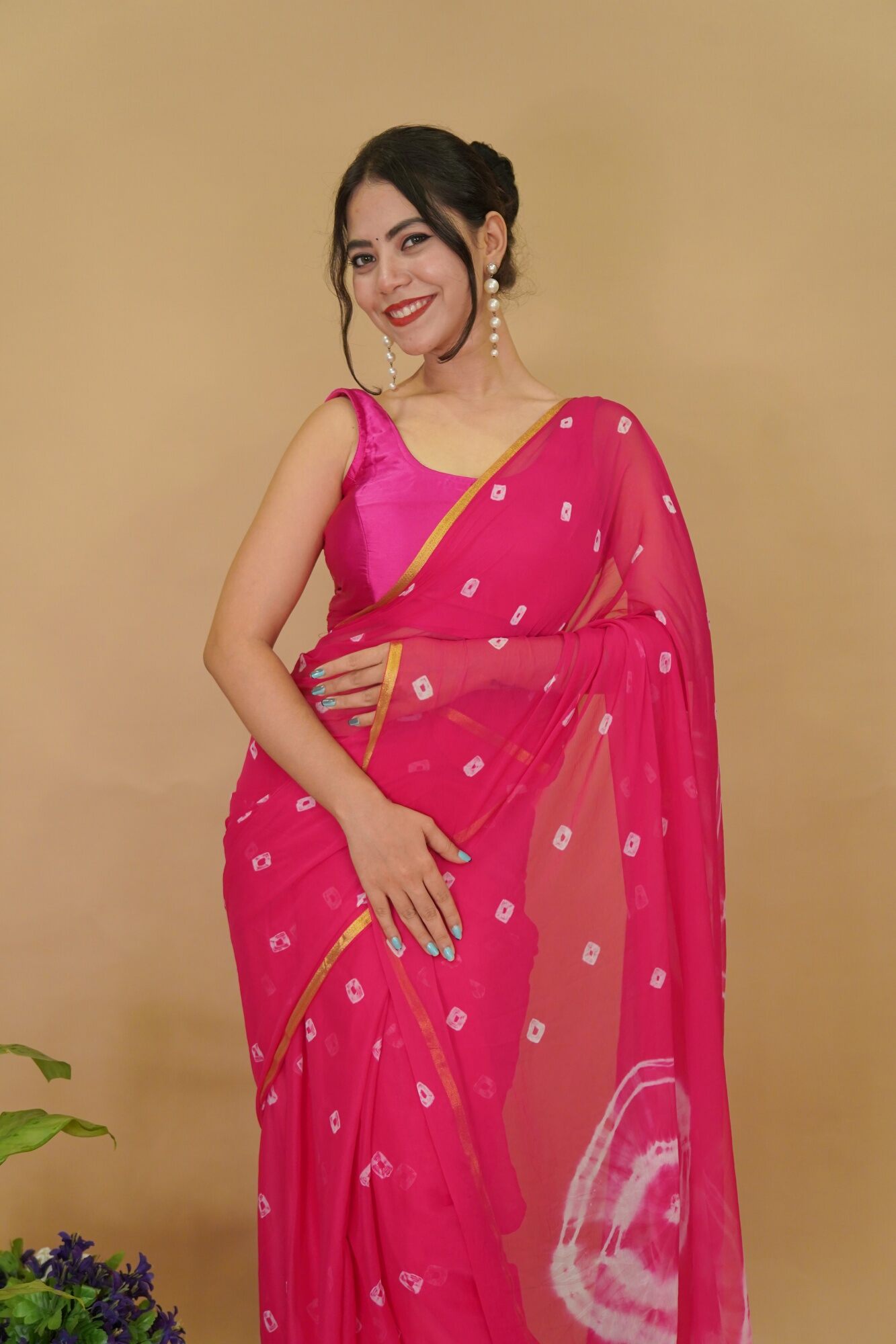 8+ Trendy Bandhani Saree Blouse Designs ideas for saree